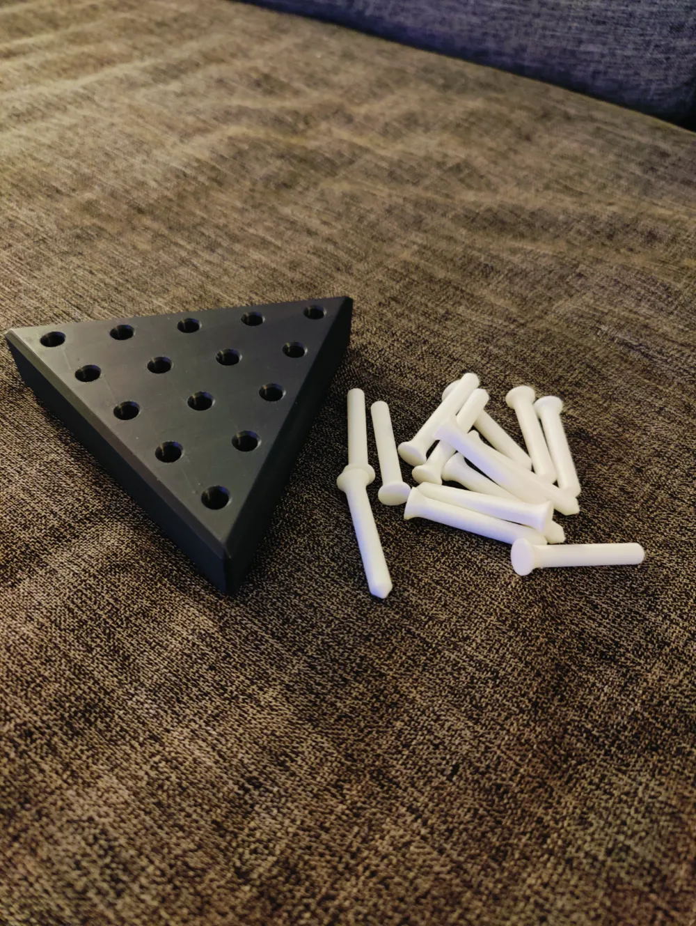 Golf Tee Jumping Game by zaqjohnson - MakerWorld