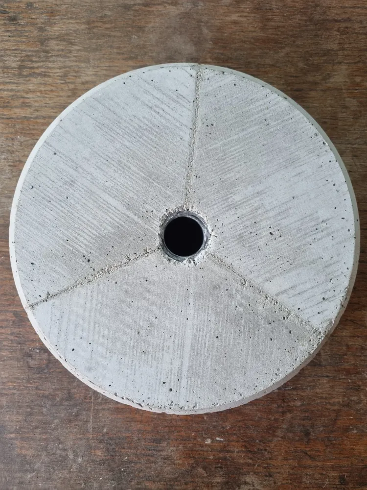 Mold for 10 kg concrete weight plates - Free 3D Print Model - MakerWorld