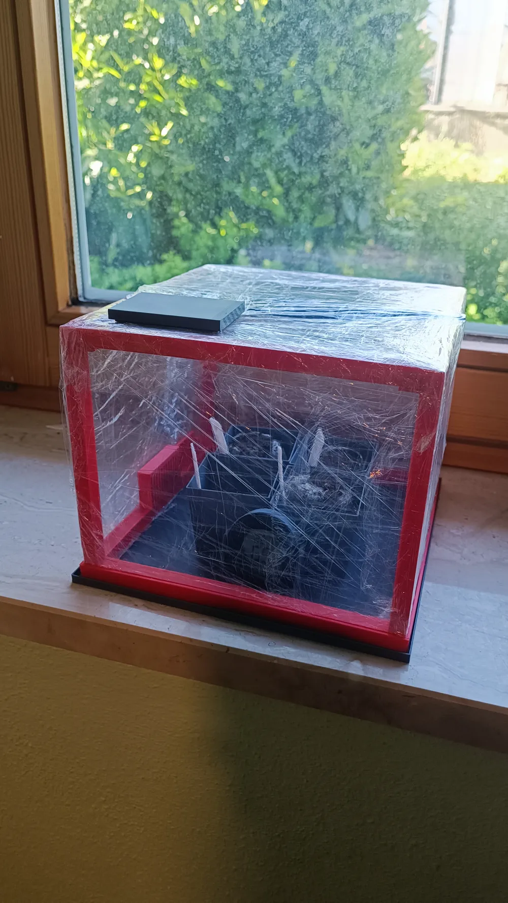 Mini Greenhouse for Seedlings - Free 3D Print Model - MakerWorld