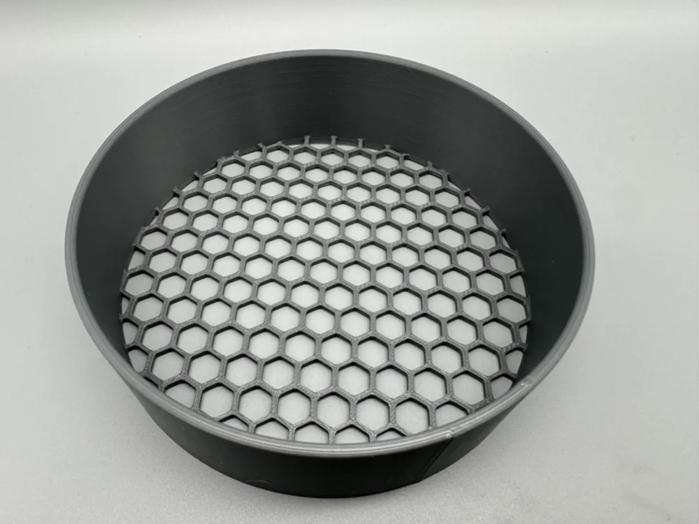 120mm diameter sieve with 8mm hexagon pattern for kitchen etc. by ...