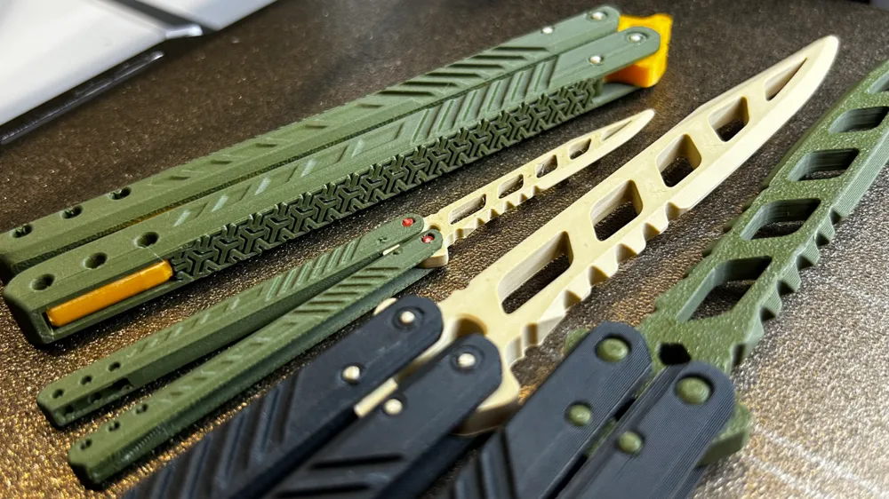 Balisong aka Butterfly Knife new patterns and comb by iczfirz ...