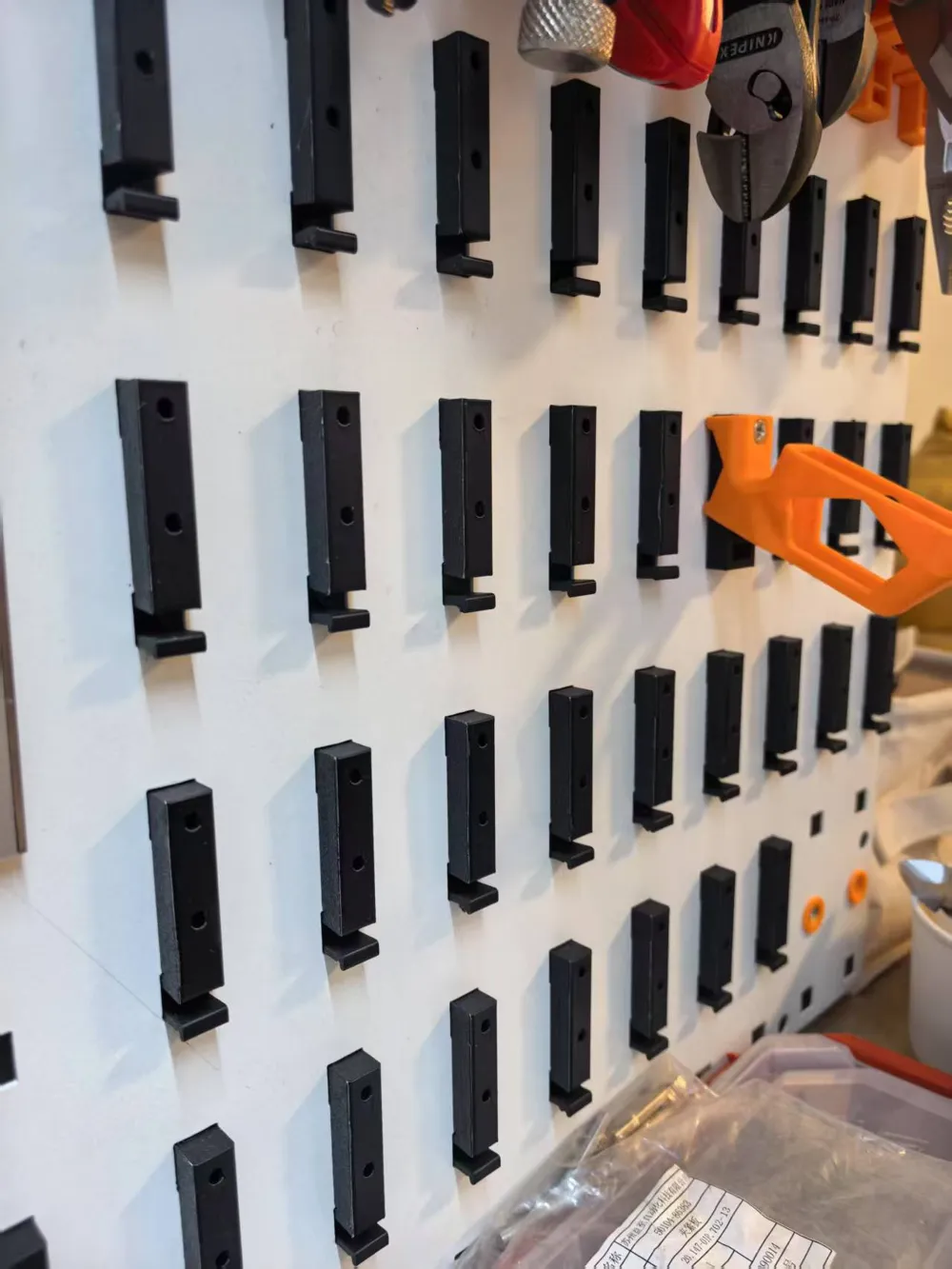 Square hole pegboard, hooks, connecting hooks by 青木 MakerWorld ...