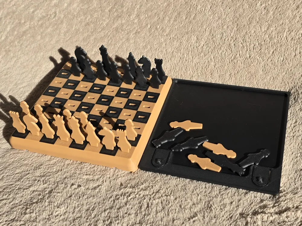 Portable Chess set by Bombastic3D - MakerWorld