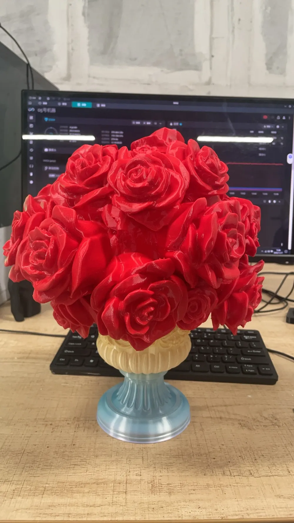 Multicolor Roses - Free 3D Print Model - MakerWorld
