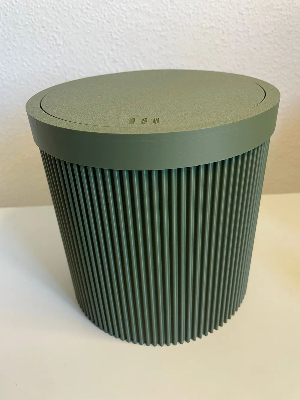 Large Trash Can with Lid (A1 mini compatible) - Free 3D Print Model ...