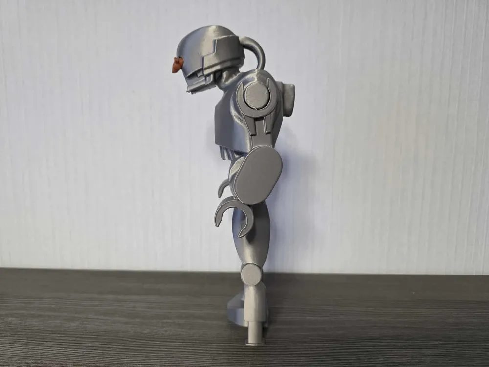 SM-33 Droid * StarWars Skeleton Crew * 500% ~24cm - Free 3D Print Model ...
