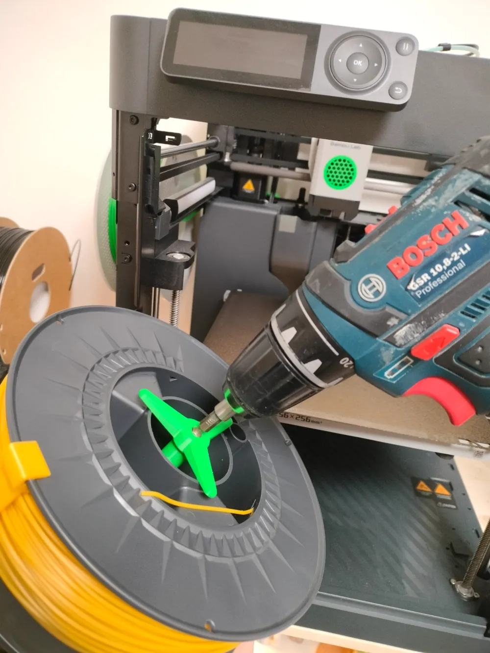 Filament winder for a drill by Jirka.Dyda - MakerWorld