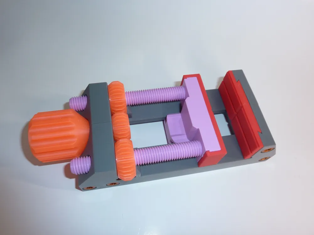 Machine vise With printed Bolt Holes Remixed by sagatxxx - MakerWorld