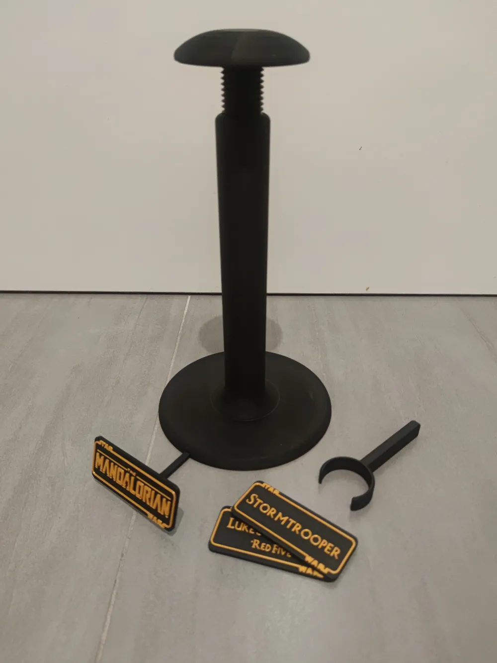 Hasbro Marvel & Black Series Helmet -Display Stand - Free 3D Print ...