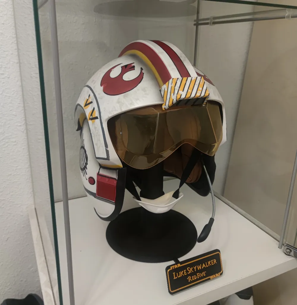 Support d'exposition pour casque Hasbro Marvel & Black Series par Axel ...