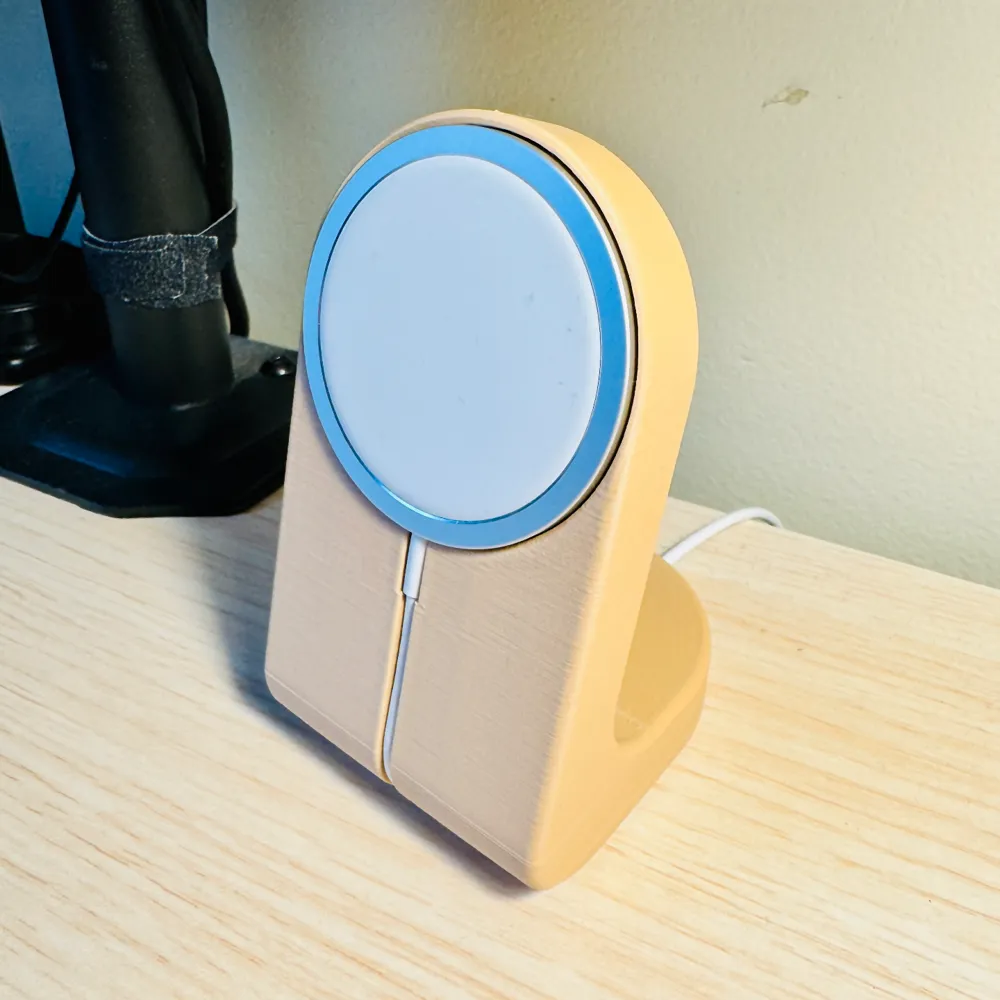 MagSafe Desk Stand by raniericarl - MakerWorld