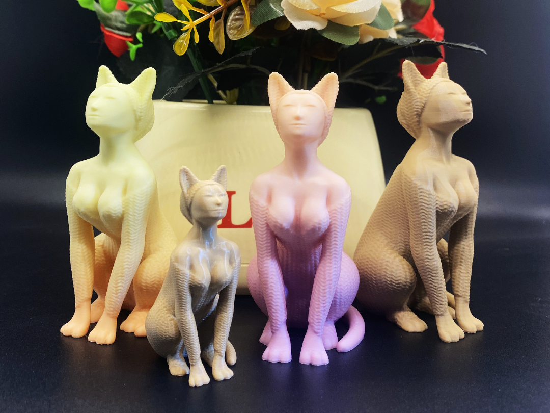 Knitted Catwoman-no supports by Robert MakerWorld: Download Free 3D Models