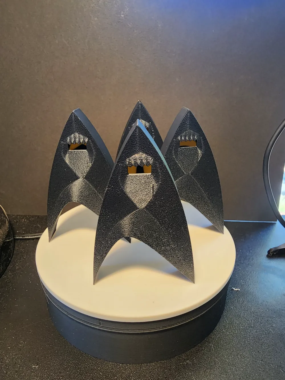 STARFLEET BADGE LIGHT BOX BACK by fullspectrum3d - MakerWorld