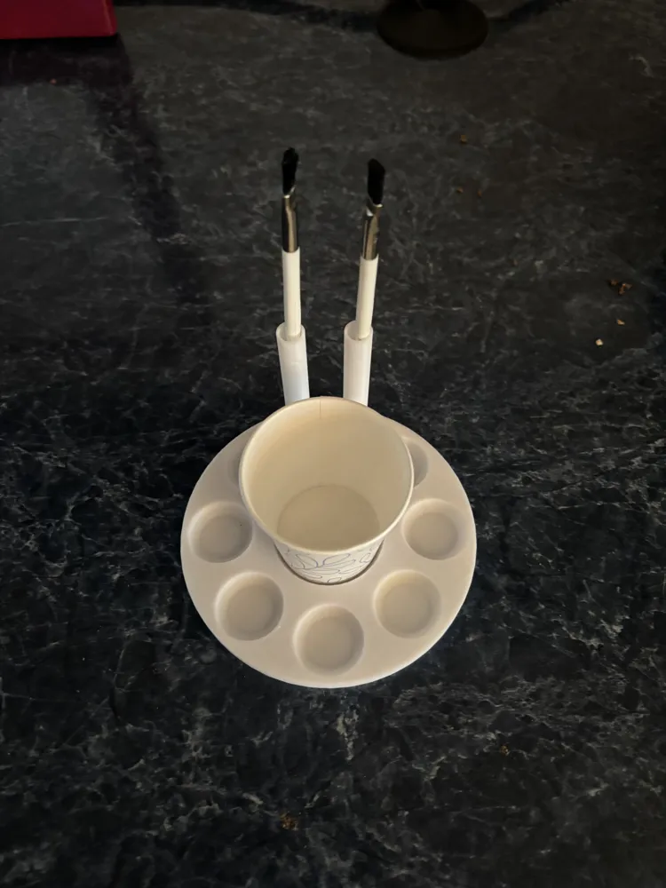 Paint Pallet w/Cup and Brush Holder - Free 3D Print Model - MakerWorld