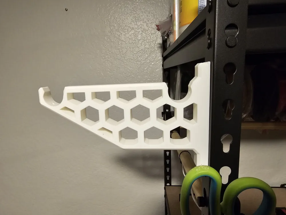 Keyhole Filament Shelf Bracket Remixed by SunflowerPrintzMakerWorld ...