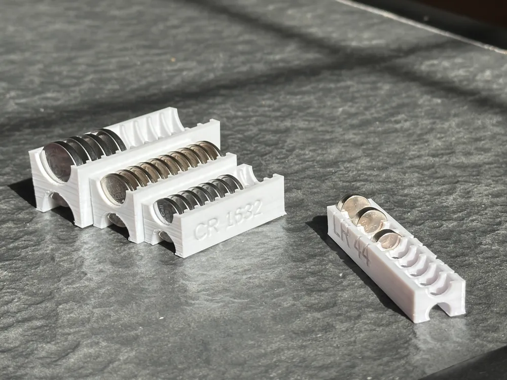 Easy Button Cell Storage - Free 3D Print Model - MakerWorld