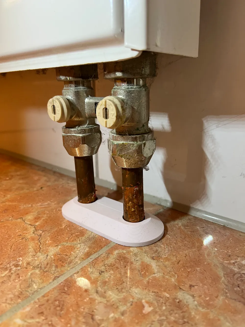 Radiator Pipe Cover (Base Plate) by iSlice&Print - MakerWorld