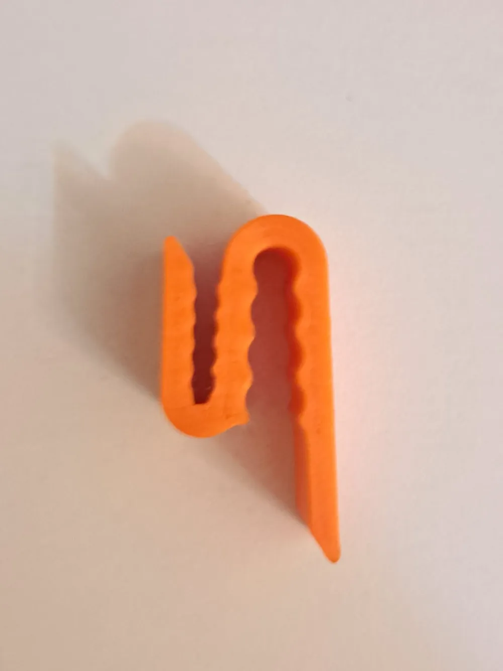 Universal Filament Clip by -Lucas MakerWorld: Download Free 3D Models