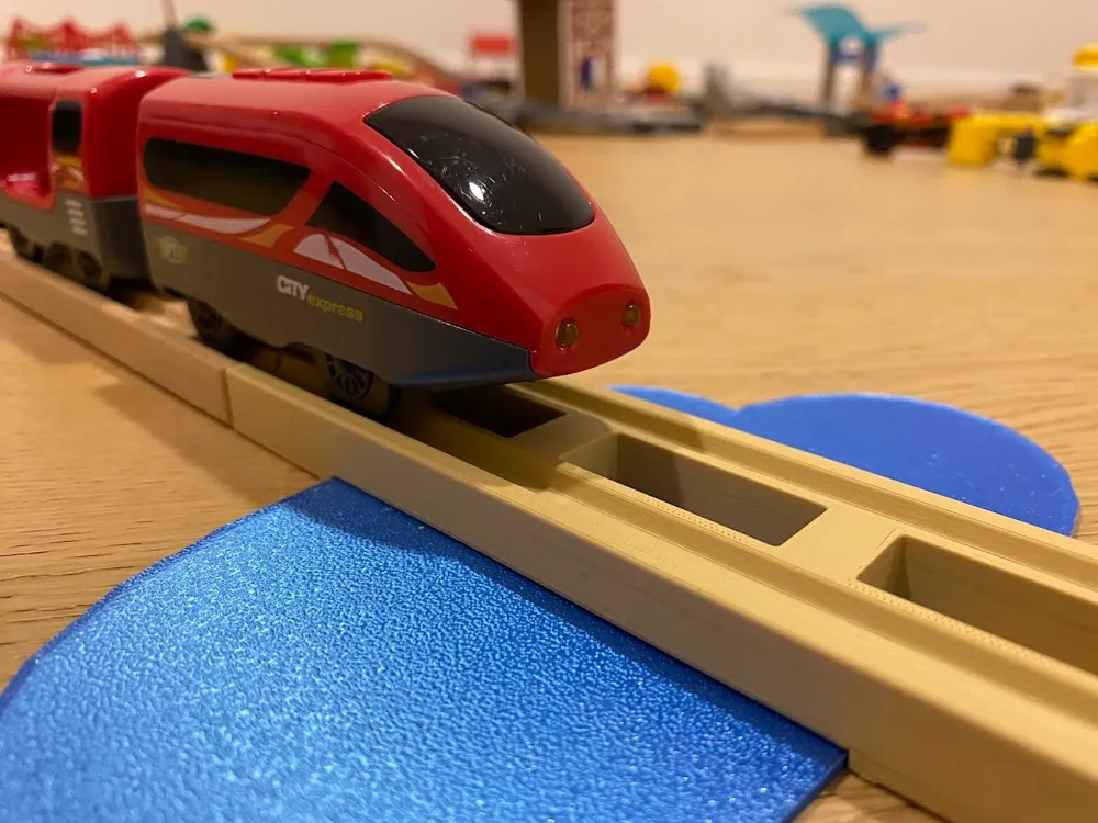 Brio compatible train track over lake Remixed by markos - MakerWorld