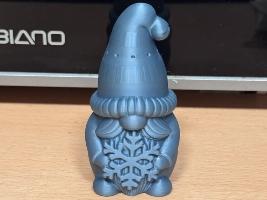 Gnome with Snowflake by VirtuverseArt MakerWorld: Download Free 3D Models