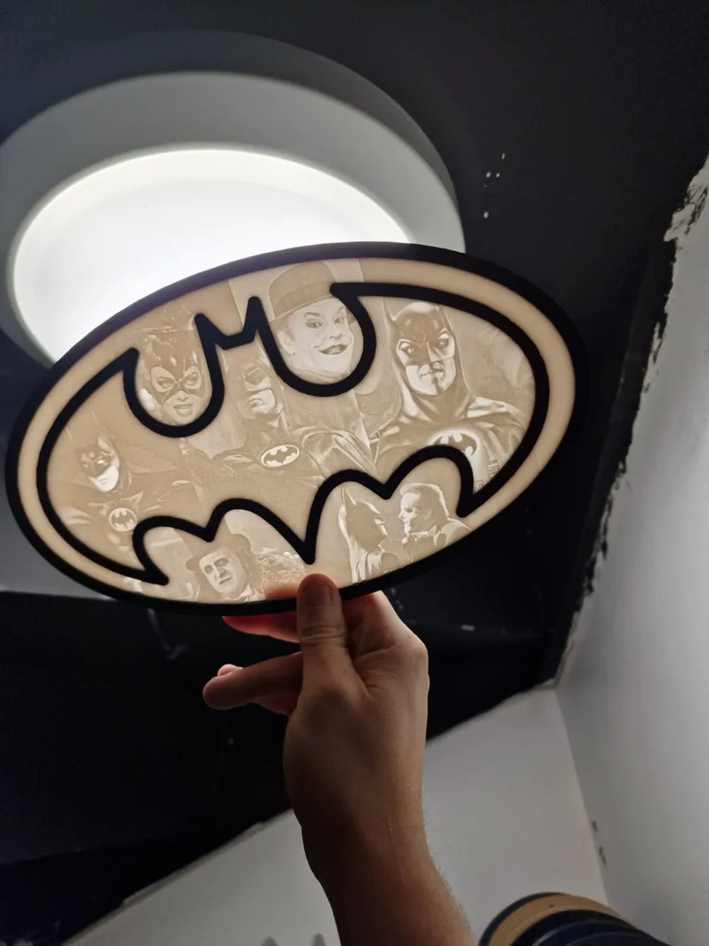 Batman Lightbox - Wall-Mountable (Michael Keaton) by Customizable 3D - MakerWorld