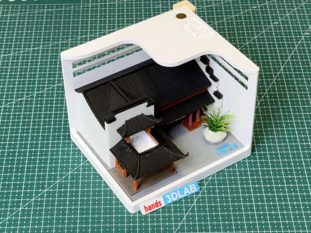 Miniature Model of the Main Gate of Hefei Chenghuang Temple, China ...