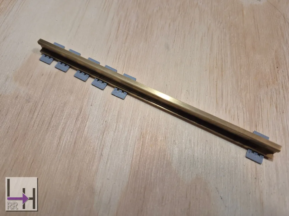 Tie Plates, single/guard rail; code 330 rail (LGB) by LeedsHillRR ...