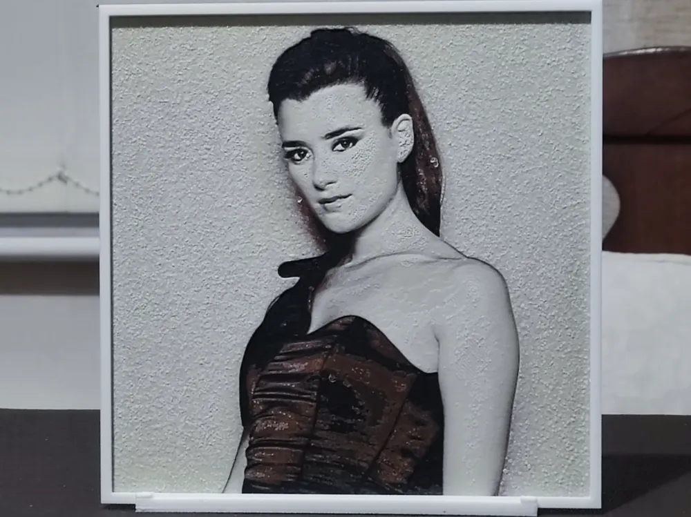 Cote De Pablo - HueForge 4 Color by BoDad - MakerWorld