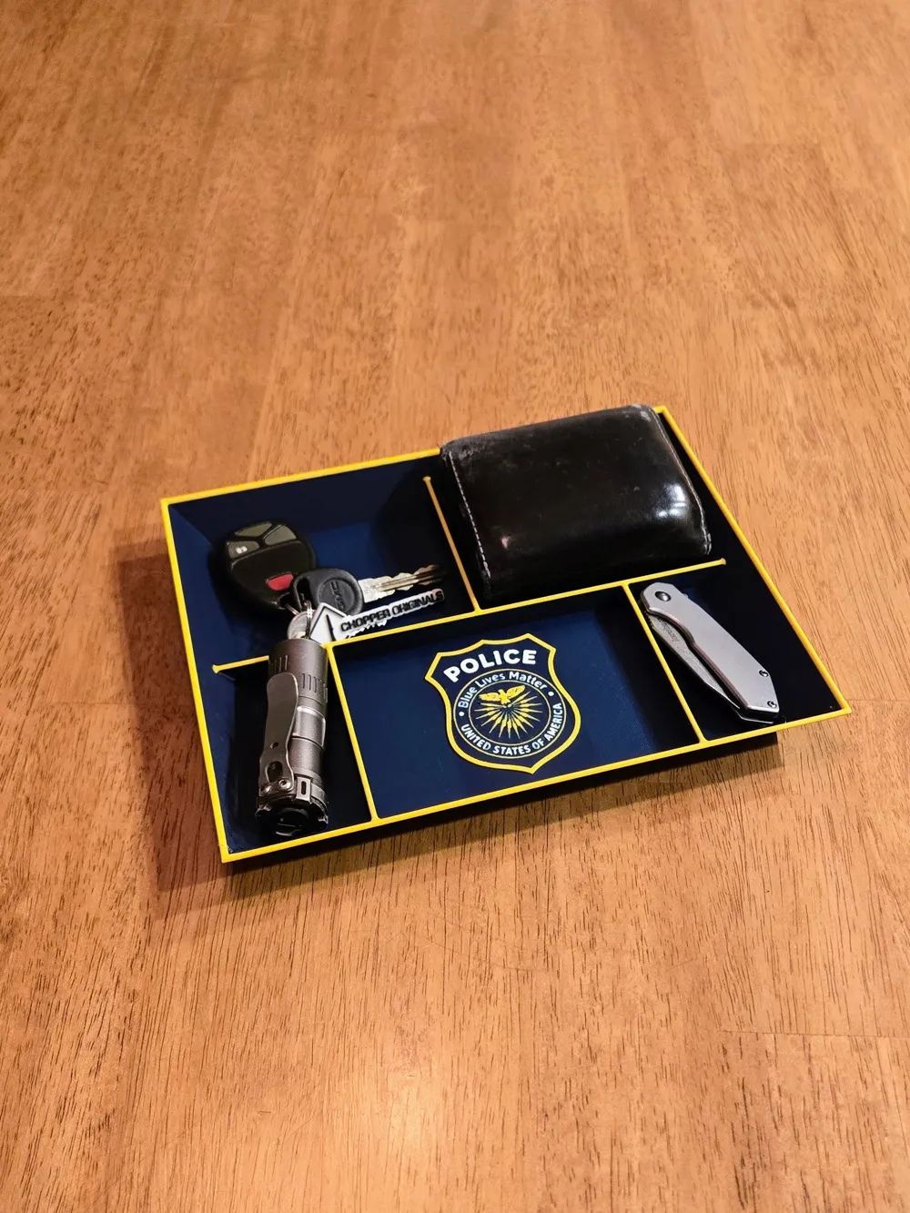 Police-Themed EDC Dump Tray - Free 3D Print Model - MakerWorld