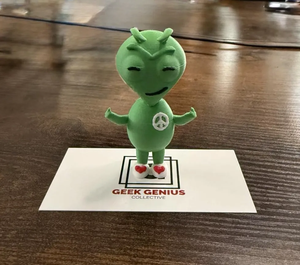 Valentine ALien by Geek Genius Collective - MakerWorld