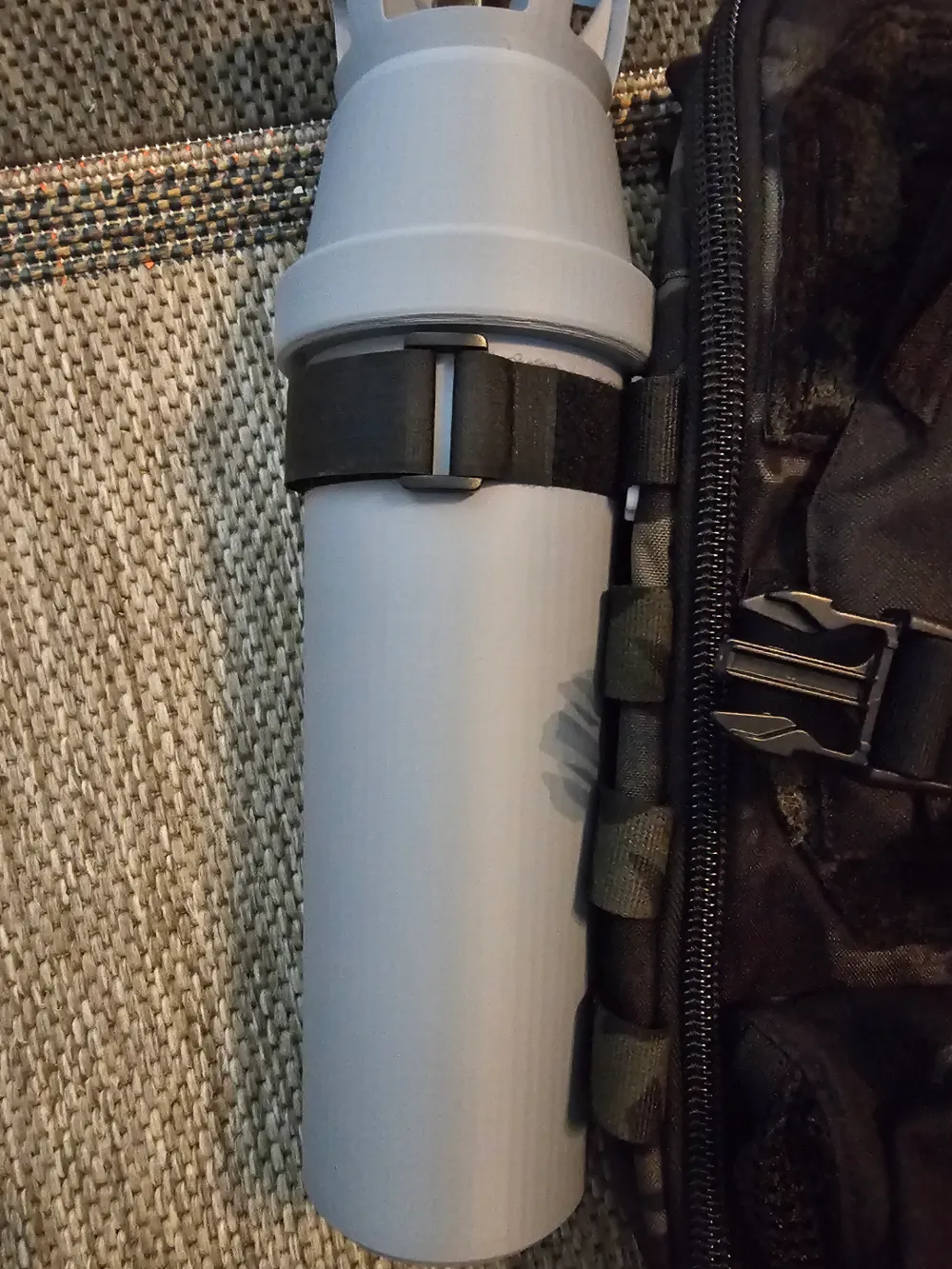 Velcro Strap MOLLE clip by Zeik Tuvai - MakerWorld