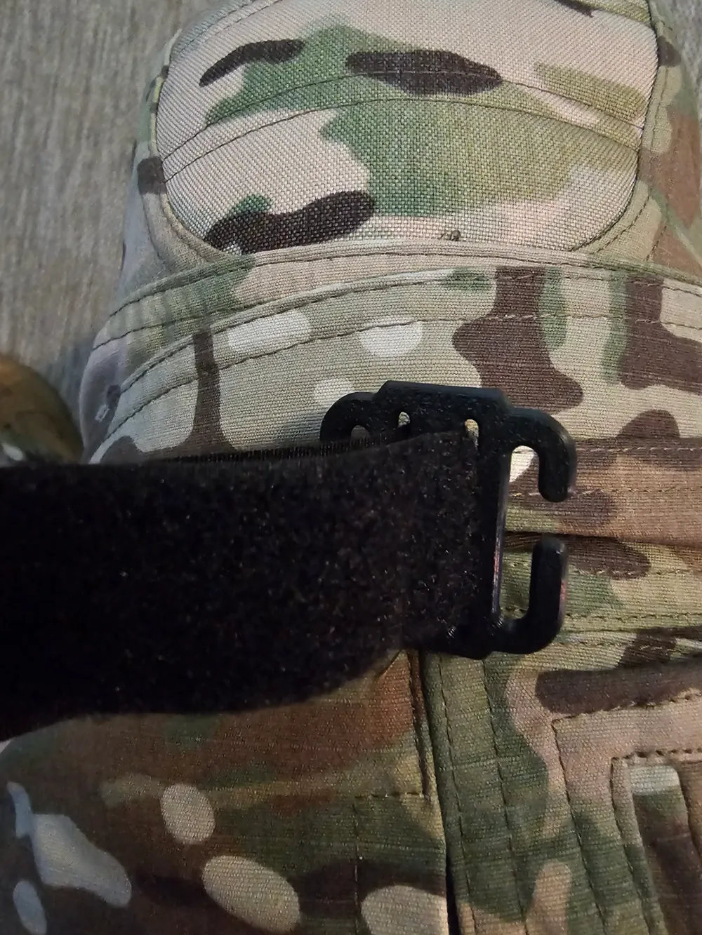 Velcro Strap MOLLE clip by Zeik Tuvai - MakerWorld