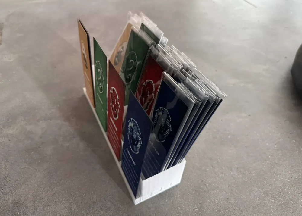 Bookmark Stand with display by Wickieprints - MakerWorld