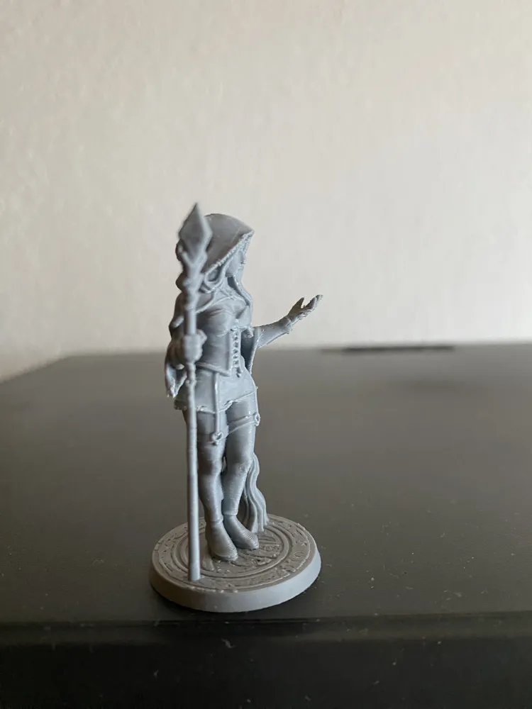 D&D Seraphina Flammenhauch – Kostenloses 3D-Druckmodell – MakerWorld