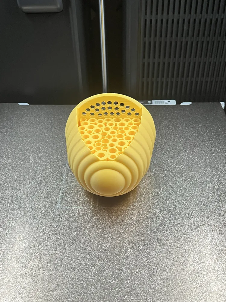 Bee Hive by DCprint - MakerWorld