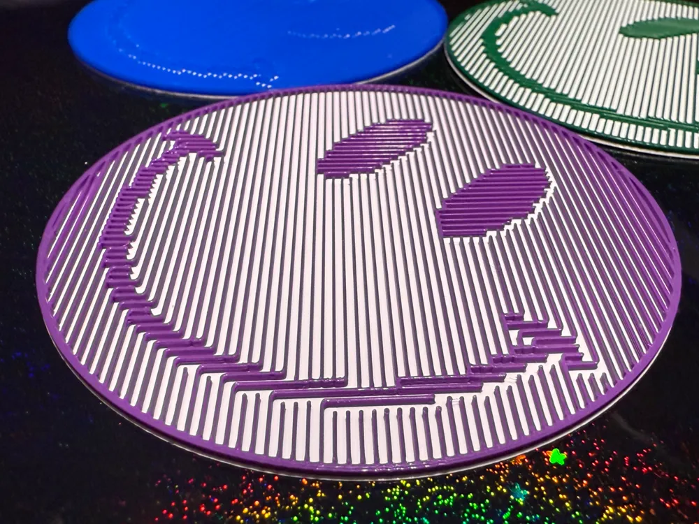 Holographic Effect Smiley Face by Hologram Guru MakerWorld: Download ...