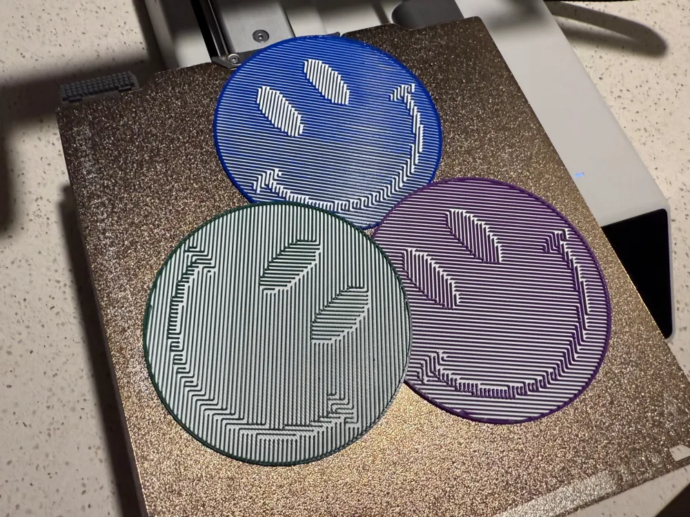 Holographic Effect Smiley Face by Hologram Guru MakerWorld: Download ...