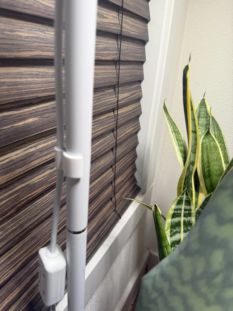 Clip para cable de la lámpara de cultivo de pie alta SANSI 100W ...