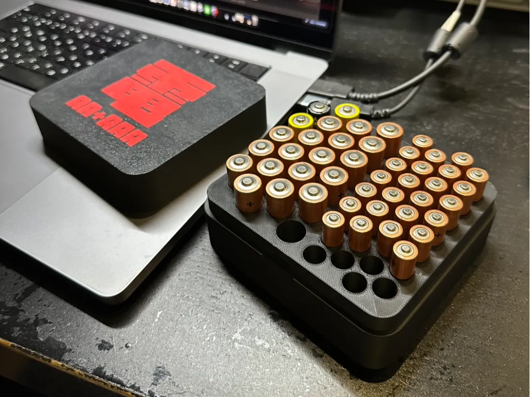 Battery Box-AAA*30+AA*22-電池盒 - Free 3D Print Model - MakerWorld