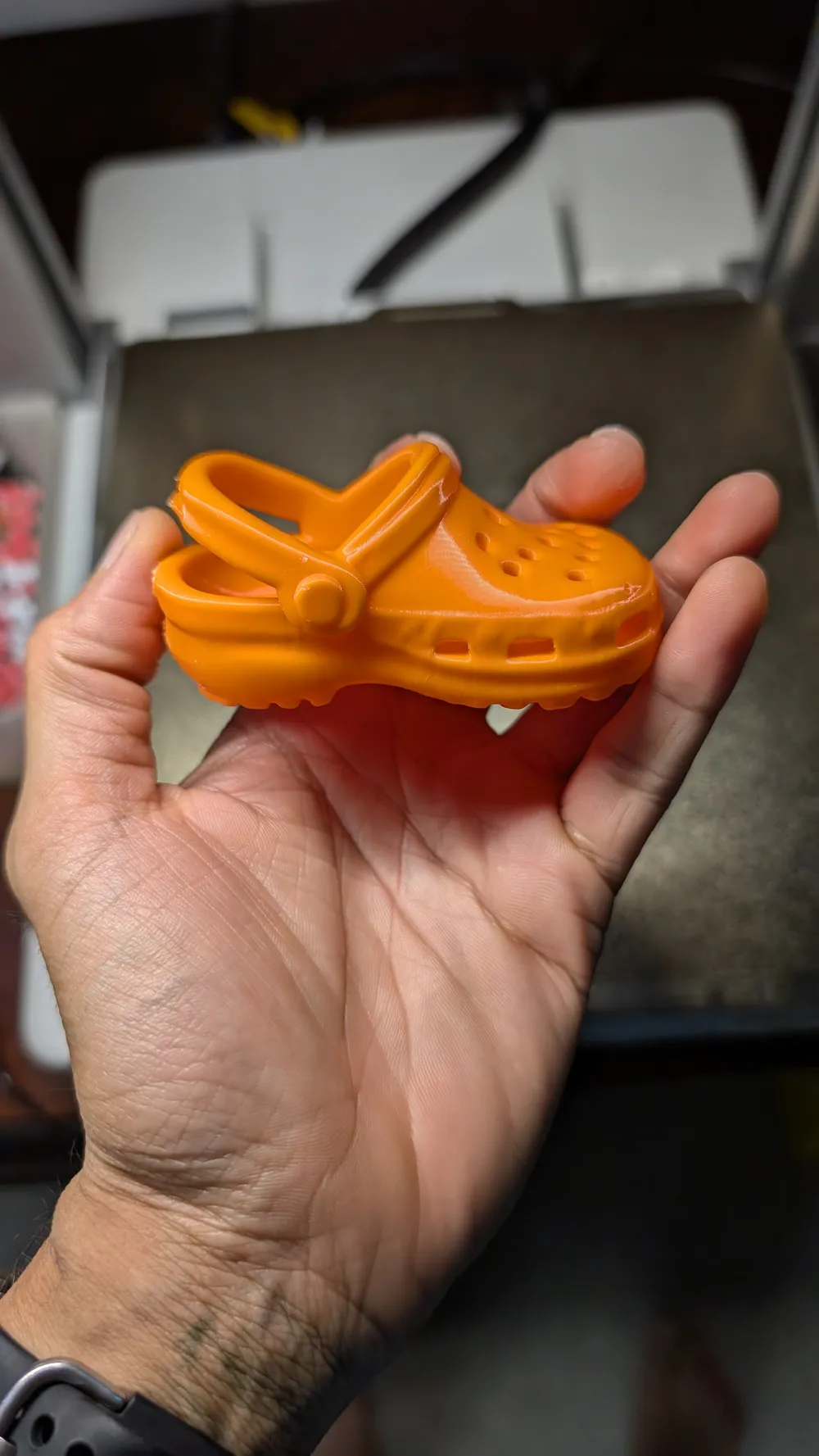 Tiny Crocs Keychain by filamentsandthings MakerWorld: Download Free 3D ...