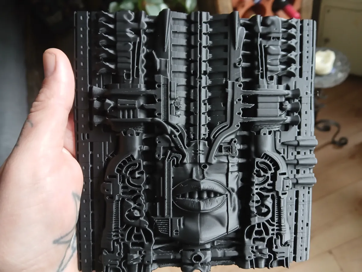 relief Giger – Kostenloses 3D-Druckmodell – MakerWorld