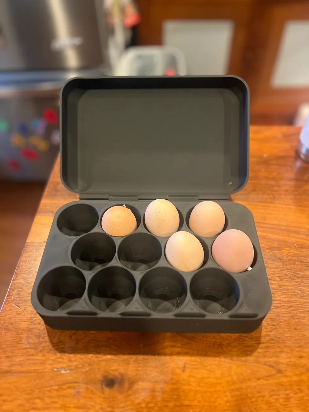 Egg Holder - 4x3 - Dozen Eggs - Clam Shell Holder - Free 3D Print Model ...