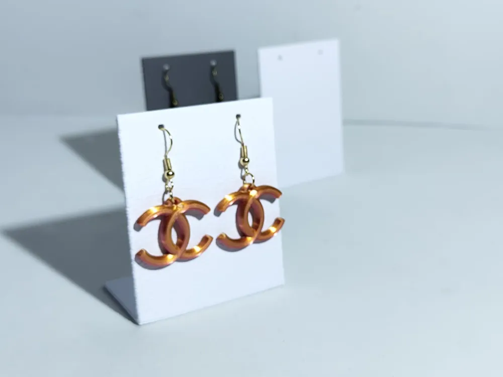 Earring display stand for jewelry - Free 3D Print Model - MakerWorld