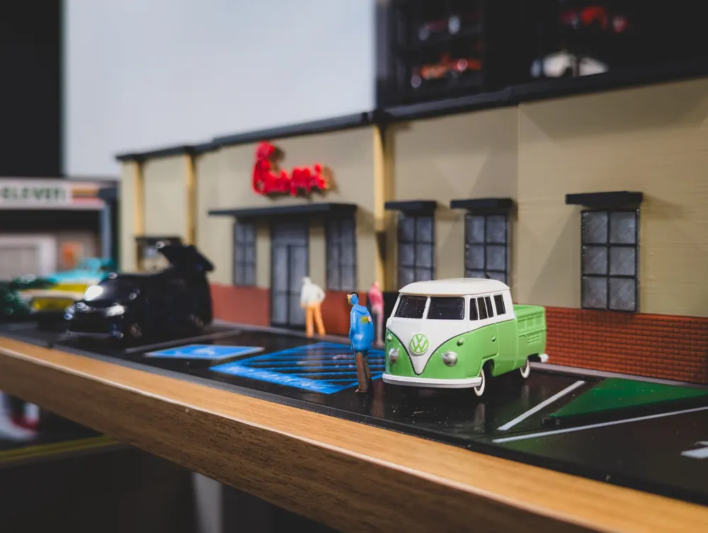 Chick-fil-A Model Set - 1:64 Scale Diorama by LAYRLAB MakerWorld ...