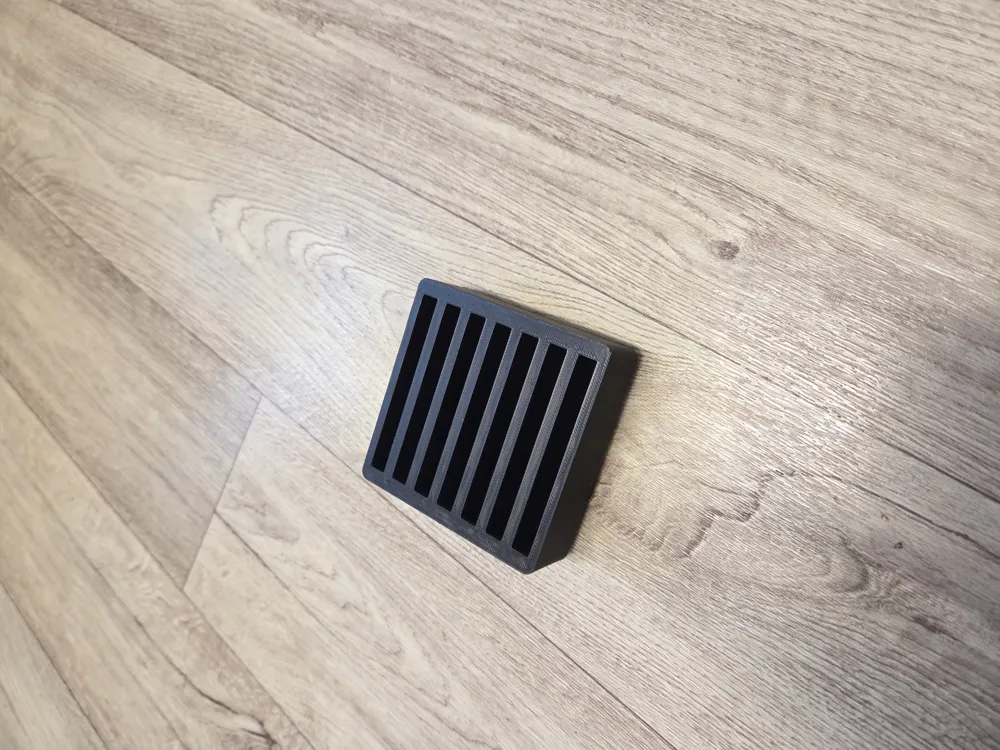 Gridfinity 2x2 Storage Rack 2.5" SSDs – 7 Slots - Free 3D Print Model ...