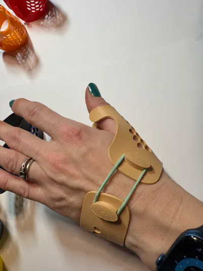 Right Thumb Brace CMC+MCP by familieKP MakerWorld: Download Free 3D Models