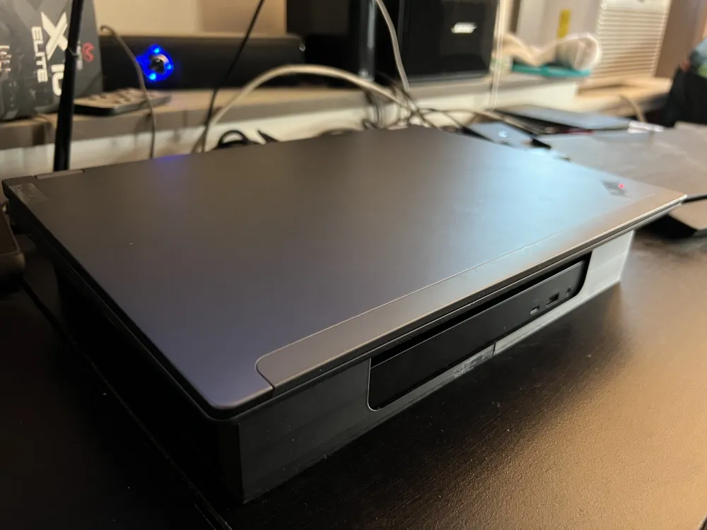 Lenovo P16 Gen2 TB4 Workstation Dock Stand von Steven Pomerantz ...