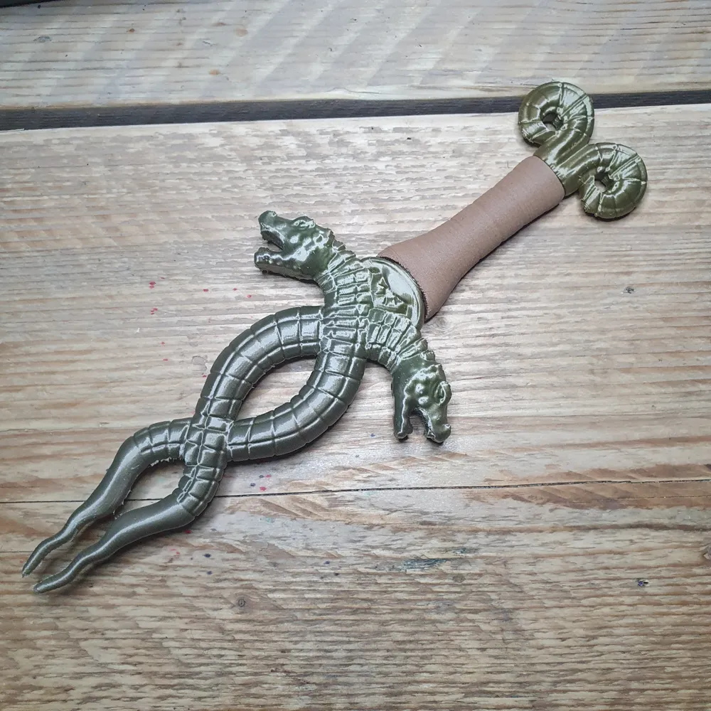 Fangs of the Serpent Dagger by 3DomSculpts - MakerWorld