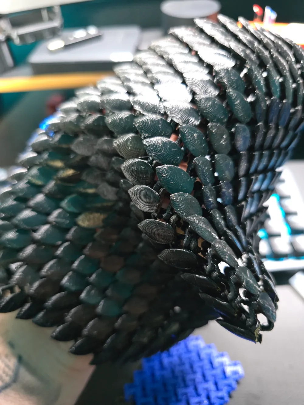 Dragon Scales Chainmail by DotCom Artwork - MakerWorld