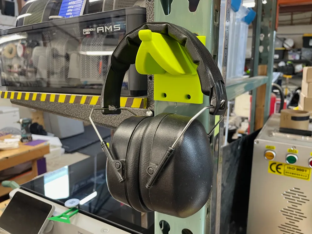 Pallet rack tape roll/gun hanger by Greedo - MakerWorld